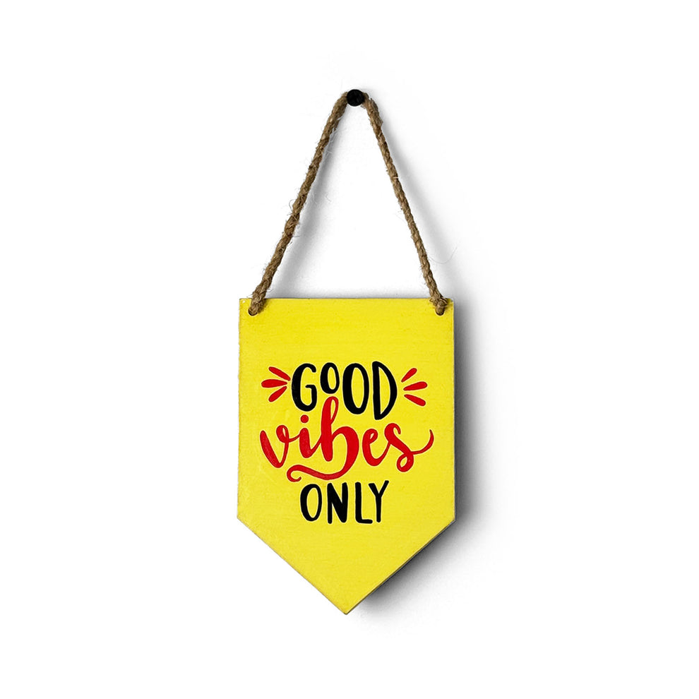 Good Vibes Only Hand-Painted Wooden Banner Hanging – Plumeria